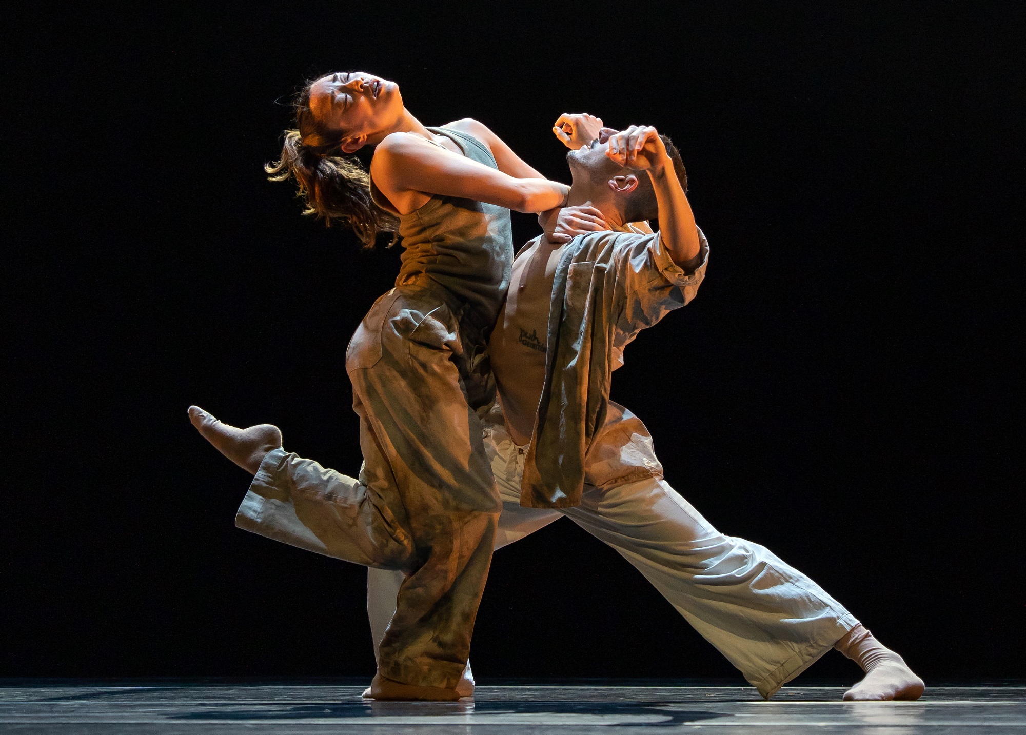 Bambù: Dance in Hul le Kes - Hul le Kes